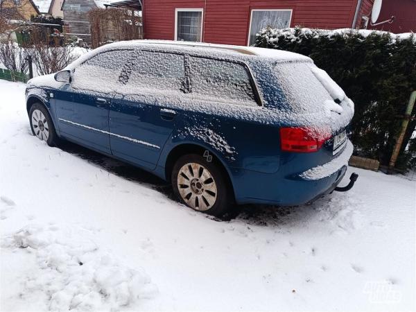 Blue Audi A4 2005 in Vilnius, with an engine capacity of 1.60 L and mileage of 270 thousand km for 1000 €, photo 2 on AUTOMOTO.COM.LV