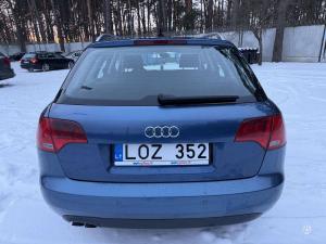 Zils Audi A4 2005 Alīta, ar dzinēja tilpumu 1.99 L un nobraukumu 334 tūkst. km par 3150 €, foto 13 vietnē AUTOMOTO.COM.LV