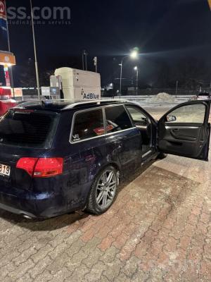 Zils Audi A4 2005 Rīga, ar dzinēja tilpumu 3.00 L un nobraukumu 341 tūkst. km par 3500 €, foto 5 vietnē AUTOMOTO.COM.LV