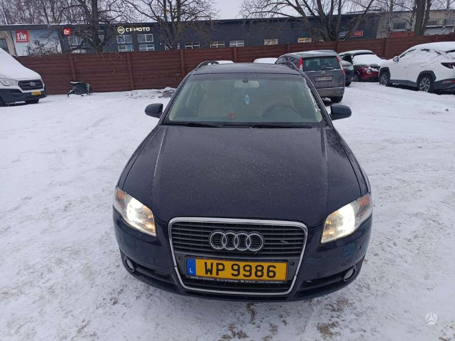 Zils Audi A4 2005 Marijampole, ar dzinēja tilpumu 2.50 L un nobraukumu 300 tūkst. km par 1599 €, foto 22 vietnē AUTOMOTO.COM.LV