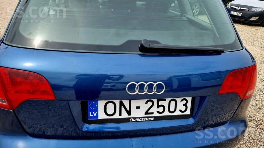 Zils Audi A4 2005 Cēsis, ar dzinēja tilpumu 2.00 L un nobraukumu 465 tūkst. km par 2500 €, foto 13 vietnē AUTOMOTO.COM.LV
