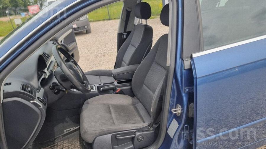Zils Audi A4 2005 Cēsis, ar dzinēja tilpumu 2.00 L un nobraukumu 465 tūkst. km par 2500 €, foto 20 vietnē AUTOMOTO.COM.LV