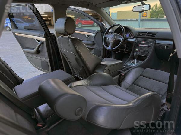 Zils Audi A4 2005 Rīga, ar dzinēja tilpumu 1.90 L un nobraukumu 426 tūkst. km par 2250 €, foto 9 vietnē AUTOMOTO.COM.LV
