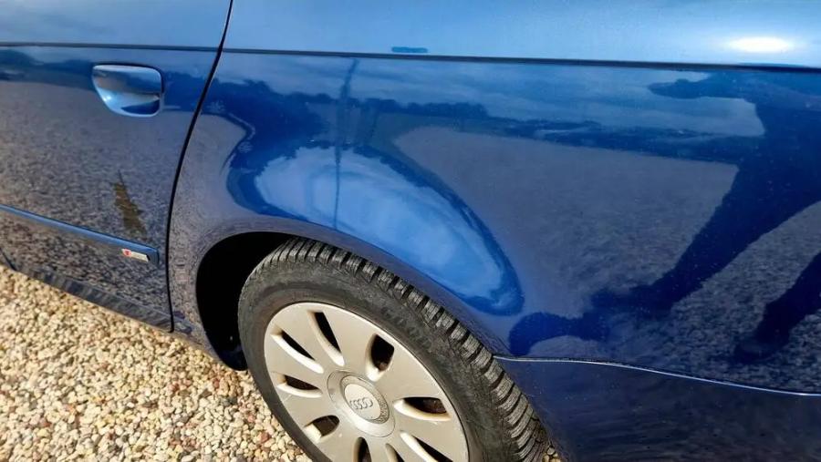 Blue Audi A4 2005 in Cesis, with an engine capacity of 2.00 L and mileage of 465 thousand km for 2500 €, photo 12 on AUTOMOTO.COM.LV