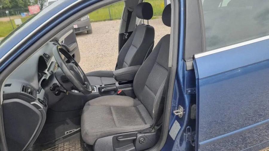 Blue Audi A4 2005 in Cesis, with an engine capacity of 2.00 L and mileage of 465 thousand km for 2500 €, photo 20 on AUTOMOTO.COM.LV
