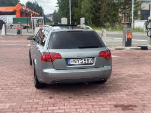 Zils Audi A4 2005 Viļņa, ar dzinēja tilpumu 3.00 L un nobraukumu 368 tūkst. km par 1750 €, foto 5 vietnē AUTOMOTO.COM.LV