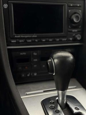 Zils Audi A4 2005 Viļņa, ar dzinēja tilpumu 3.00 L un nobraukumu 368 tūkst. km par 1750 €, foto 15 vietnē AUTOMOTO.COM.LV