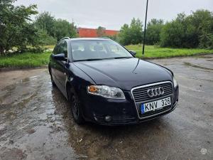 Zils Audi A4 2005 Viļņa, ar dzinēja tilpumu 1.97 L un nobraukumu 290 tūkst. km par 999 €, foto  vietnē AUTOMOTO.COM.LV