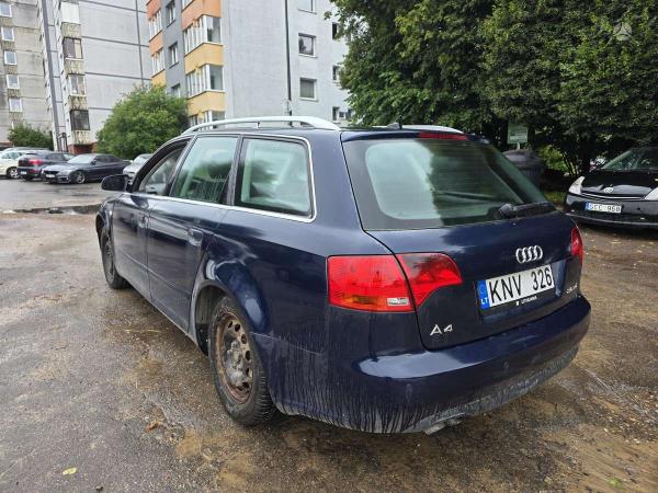 Zils Audi A4 2005 Viļņa, ar dzinēja tilpumu 1.97 L un nobraukumu 290 tūkst. km par 999 €, foto 5 vietnē AUTOMOTO.COM.LV