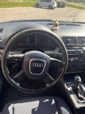 Zils Audi A4 2005 Vilkaviškis, ar dzinēja tilpumu 1.90 L un nobraukumu 308 tūkst. km par 2050 €, foto 15 vietnē AUTOMOTO.COM.LV