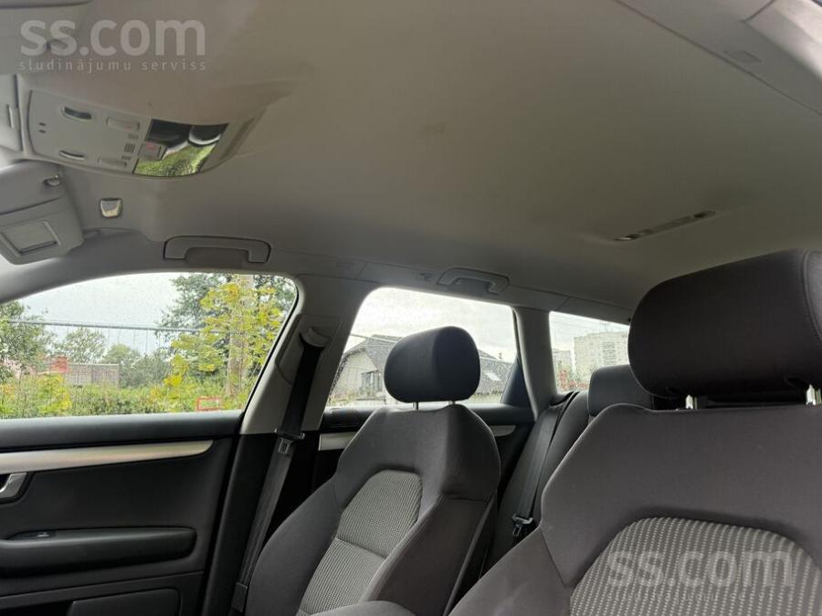 Zils Audi A4 2005 Rīga, ar dzinēja tilpumu 2.00 L un nobraukumu 361 tūkst. km par 1690 €, foto 11 vietnē AUTOMOTO.COM.LV