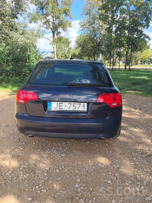 Blue Audi A4 2005 in Riga, with an engine capacity of 2.50 L and mileage of 339 thousand km for 1800 €, photo 4 on AUTOMOTO.COM.LV