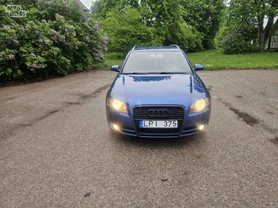 Zils Audi A4 2006 Jonava, ar dzinēja tilpumu 2.00 L un nobraukumu 318 tūkst. km par 2600 €, foto 1 vietnē AUTOMOTO.COM.LV