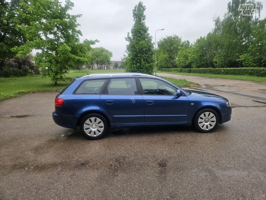 Zils Audi A4 2006 Jonava, ar dzinēja tilpumu 2.00 L un nobraukumu 318 tūkst. km par 2600 €, foto 4 vietnē AUTOMOTO.COM.LV