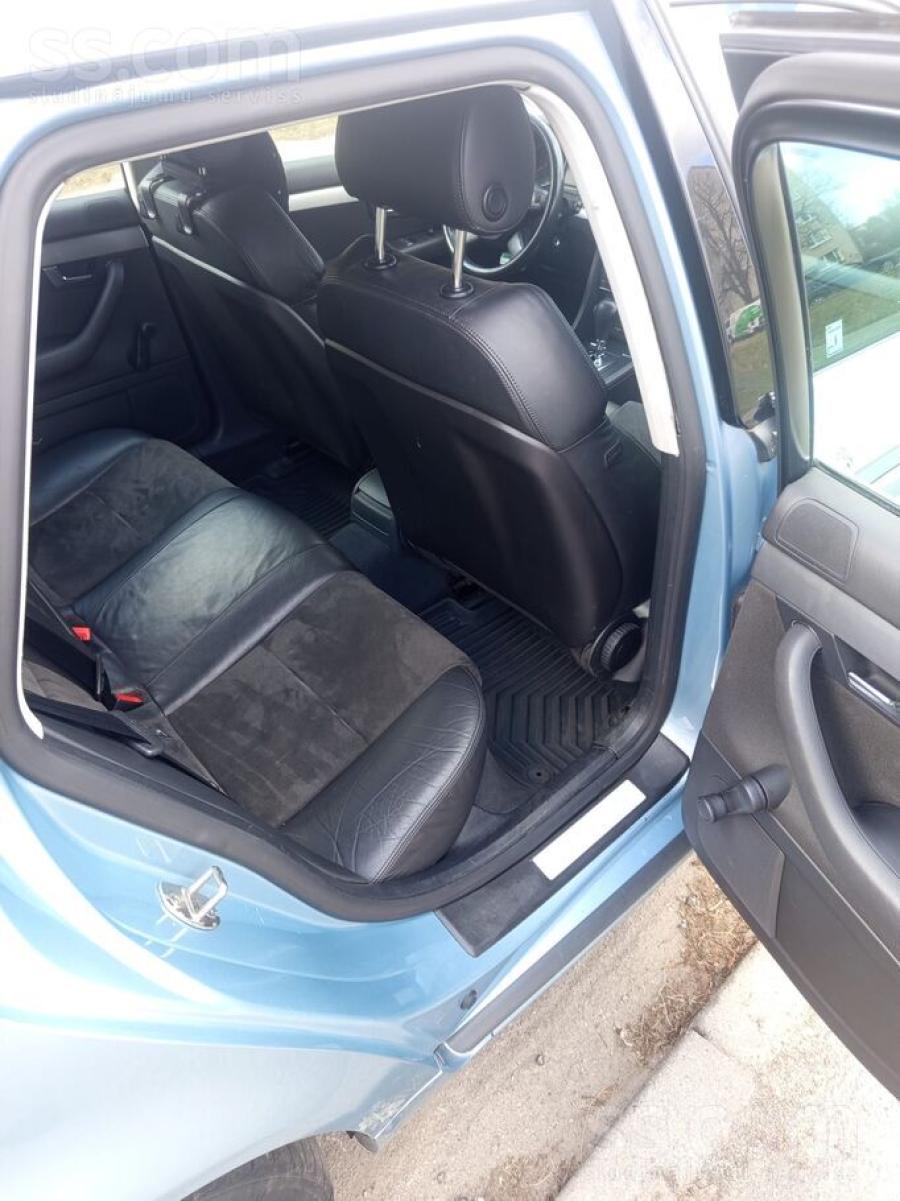Blue Audi A4 2006 in Riga, with an engine capacity of 2.00 L and mileage of 198 thousand km for 3700 €, photo 6 on AUTOMOTO.COM.LV