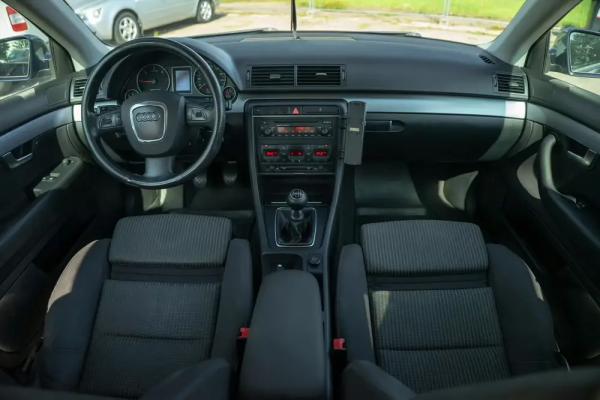 Blue Audi A4 2006 in Liepaja, with an engine capacity of 2.00 L and mileage of 278 thousand km for 2500 €, photo 7 on AUTOMOTO.COM.LV