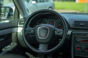 Blue Audi A4 2006 in Liepaja, with an engine capacity of 2.00 L and mileage of 278 thousand km for 2500 €, photo 15 on AUTOMOTO.COM.LV