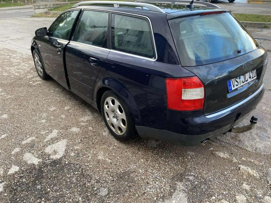 Blue Audi A4 2006 in Kaunas, with an engine capacity of 1.78 L and mileage of 321 thousand km for 750 €, photo 5 on AUTOMOTO.COM.LV