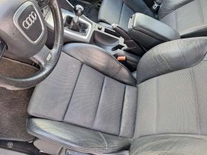 Blue Audi A4 2006 in Kelme, with an engine capacity of 2.00 L and mileage of 342 thousand km for 2750 €, photo 12 on AUTOMOTO.COM.LV