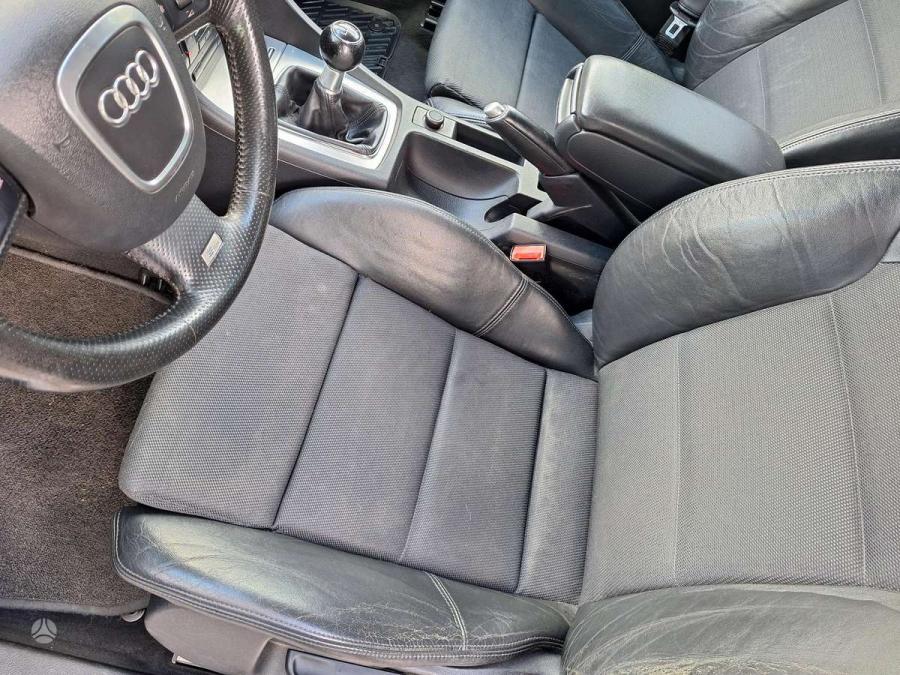 Blue Audi A4 2006 in Kelme, with an engine capacity of 2.00 L and mileage of 342 thousand km for 2750 €, photo 12 on AUTOMOTO.COM.LV