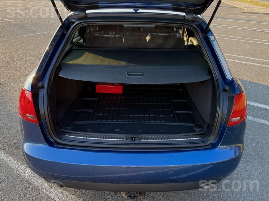 Zils Audi A4 2006 Rīga, ar dzinēja tilpumu 2.70 L un nobraukumu 395 tūkst. km par 4490 €, foto 10 vietnē AUTOMOTO.COM.LV