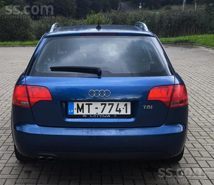 Blue Audi A4 2006 in Kraslava, with an engine capacity of 2.00 L and mileage of 276 thousand km for 2750 €, photo 4 on AUTOMOTO.COM.LV