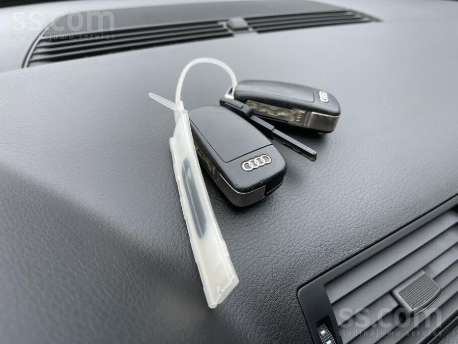 Zils Audi A4 2007 Ludza, ar dzinēja tilpumu 2.00 L un nobraukumu 303 tūkst. km par 3990 €, foto 15 vietnē AUTOMOTO.COM.LV