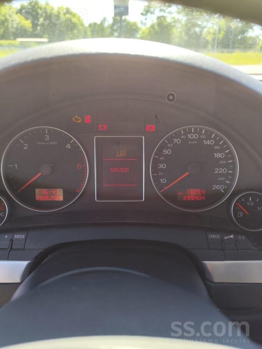 Blue Audi A4 2007 in Bauska, with an engine capacity of 2.00 L and mileage of 299 thousand km for 1500 €, photo 6 on AUTOMOTO.COM.LV