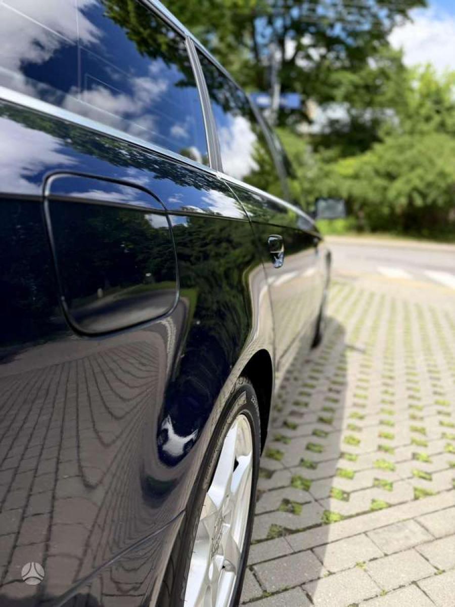 Zils Audi A4 2007 Viļņa, ar dzinēja tilpumu 2.00 L un nobraukumu 298 tūkst. km par 2900 €, foto 11 vietnē AUTOMOTO.COM.LV