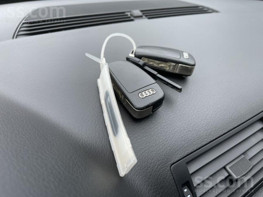 Blue Audi A4 2007 in Ludza, with an engine capacity of 2.00 L and mileage of 303 thousand km for 3990 €, photo 15 on AUTOMOTO.COM.LV