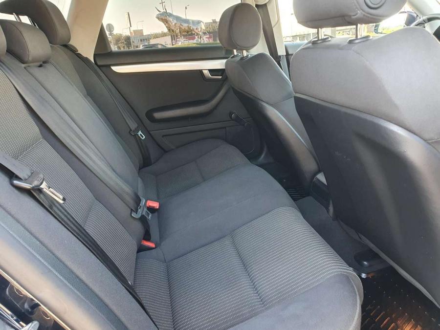 Zils Audi A4 2007 Kauņa, ar dzinēja tilpumu 2.00 L un nobraukumu 295 tūkst. km par 2450 €, foto 11 vietnē AUTOMOTO.COM.LV
