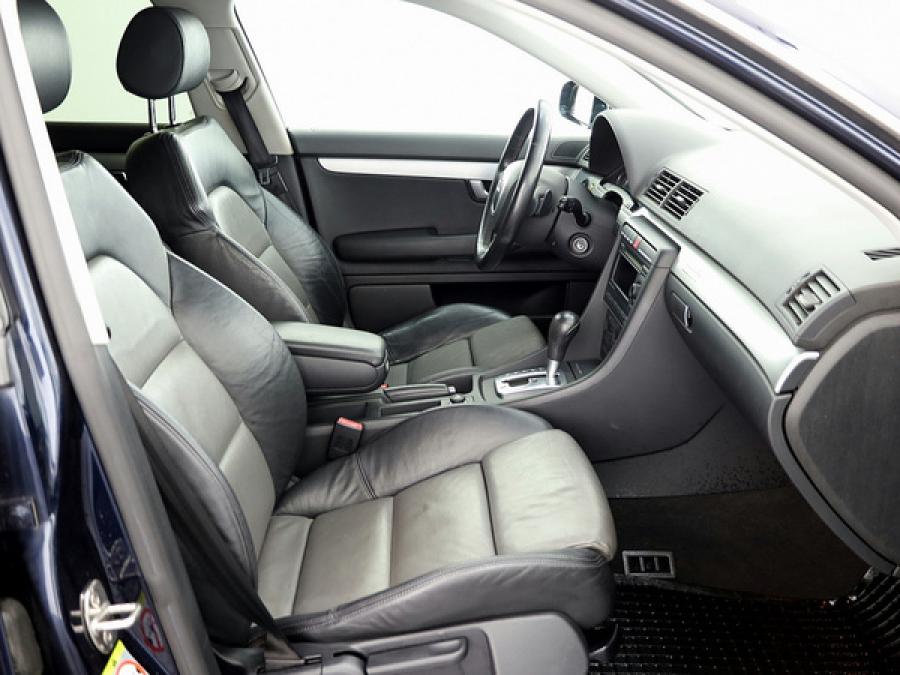 Zils Audi A4 2007 Tallina, ar dzinēja tilpumu 3.00 L un nobraukumu 299 tūkst. km par 2799 €, foto 7 vietnē AUTOMOTO.COM.LV