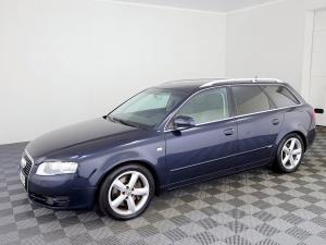 Zils Audi A4 2007 Tallina, ar dzinēja tilpumu 3.00 L un nobraukumu 299 tūkst. km par 2799 €, foto 10 vietnē AUTOMOTO.COM.LV