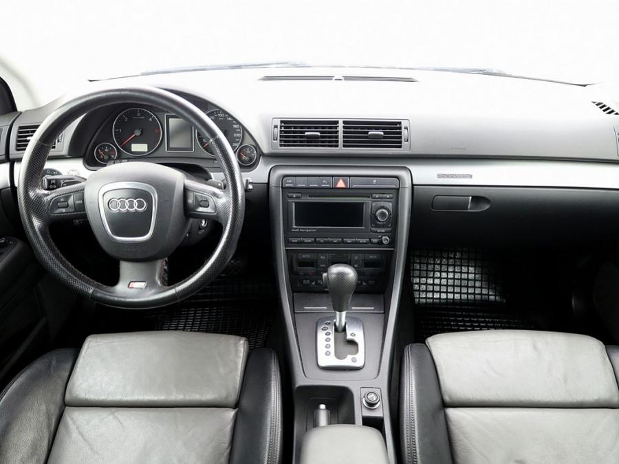 Zils Audi A4 2007 Tallina, ar dzinēja tilpumu 3.00 L un nobraukumu 299 tūkst. km par 2799 €, foto 13 vietnē AUTOMOTO.COM.LV