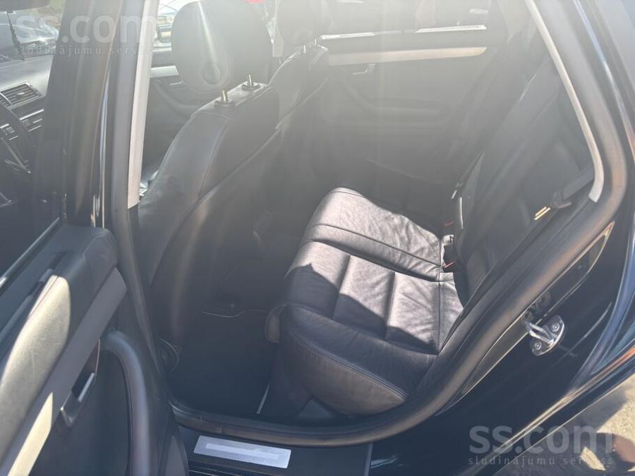 Zils Audi A4 2007 Rēzekne, ar dzinēja tilpumu 2.00 L un nobraukumu 311 tūkst. km par 2850 €, foto 8 vietnē AUTOMOTO.COM.LV