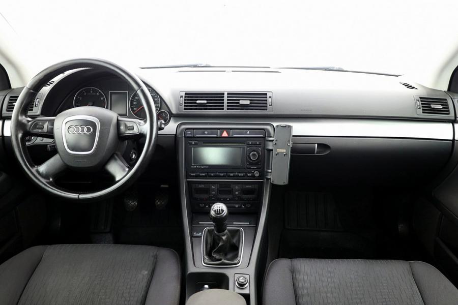 Zils Audi A4 2007 Tallina, ar dzinēja tilpumu 2.00 L un nobraukumu 258 tūkst. km par 1699 €, foto 13 vietnē AUTOMOTO.COM.LV