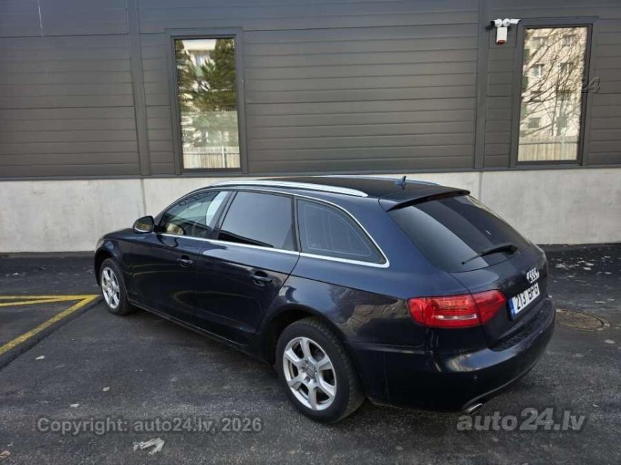Zils Audi A4 2008 Tartu, ar dzinēja tilpumu 2.70 L un nobraukumu 380 tūkst. km par 3500 €, foto 4 vietnē AUTOMOTO.COM.LV