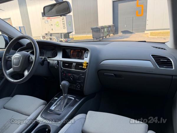 Zils Audi A4 2008 Tallina, ar dzinēja tilpumu 1.80 L un nobraukumu 297 tūkst. km par 4000 €, foto 11 vietnē AUTOMOTO.COM.LV