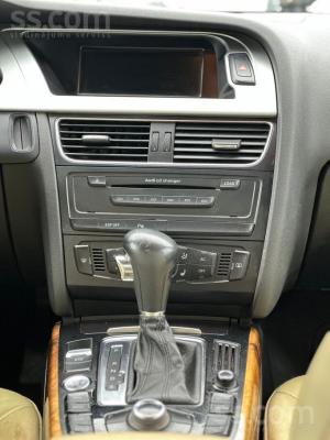 Zils Audi A4 2008 Rīga, ar dzinēja tilpumu 1.80 L un nobraukumu 309 tūkst. km par 1990 €, foto 17 vietnē AUTOMOTO.COM.LV