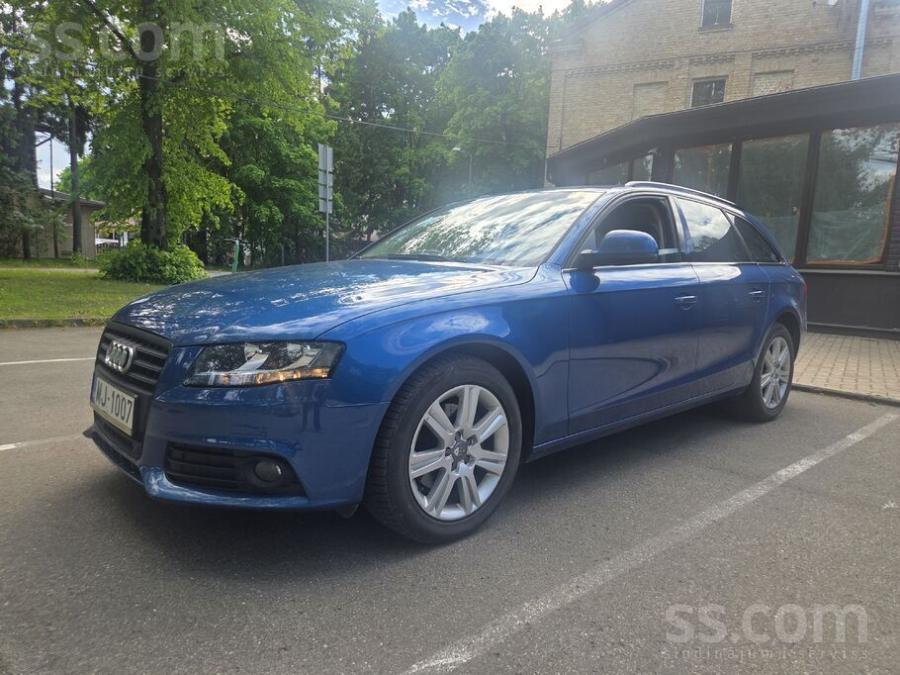 Zils Audi A4 2008 Rīga, ar dzinēja tilpumu 2.00 L un nobraukumu 0 tūkst. km par 4500 €, foto 1 vietnē AUTOMOTO.COM.LV