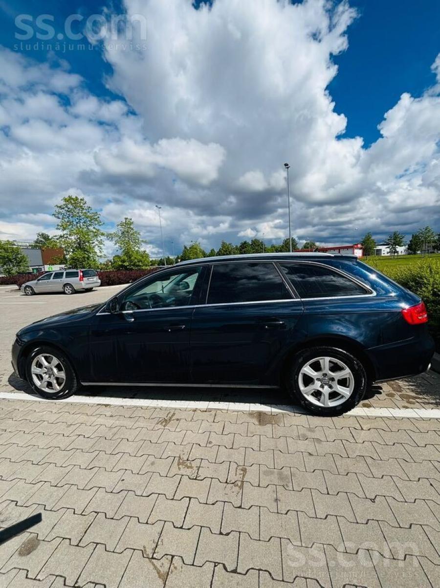 Zils Audi A4 2008 Rīga, ar dzinēja tilpumu 2.00 L un nobraukumu 327 tūkst. km par 4500 €, foto 5 vietnē AUTOMOTO.COM.LV