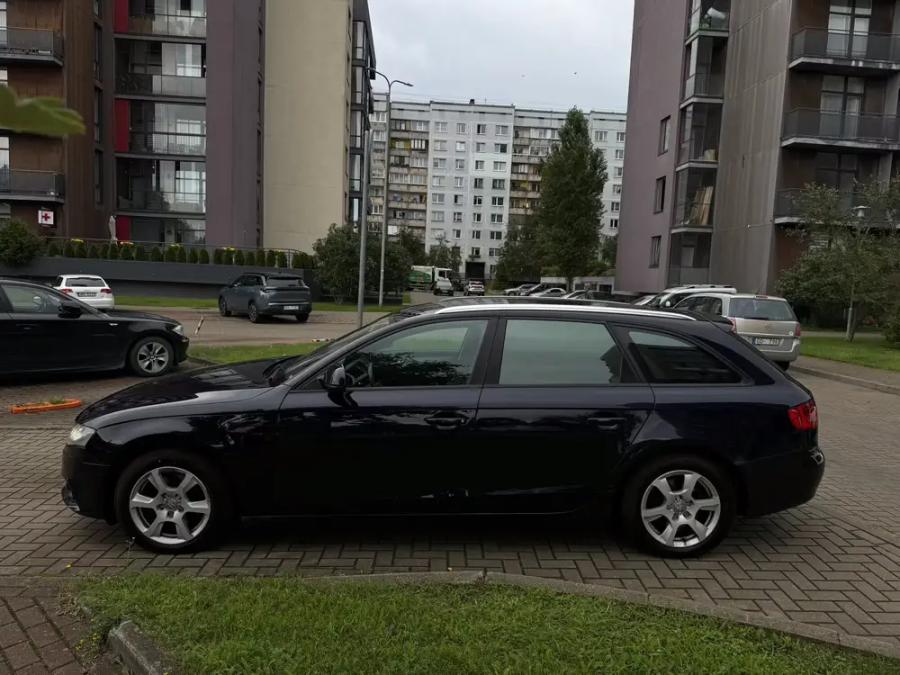 Синий Ауди А4 2008 в Рига, объемом двигателя 2.00 л и пробегом 386 тыс. км за 4490 €, фото 3 на AUTOMOTO.COM.LV