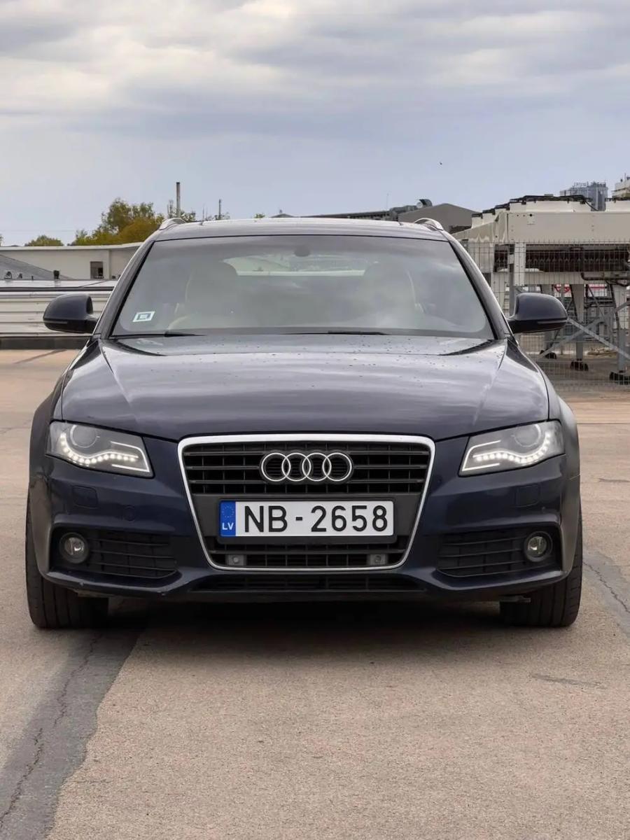 Blue Audi A4 2008 in Cesis, with an engine capacity of 1.80 L and mileage of 301 thousand km for 1990 €, photo 1 on AUTOMOTO.COM.LV