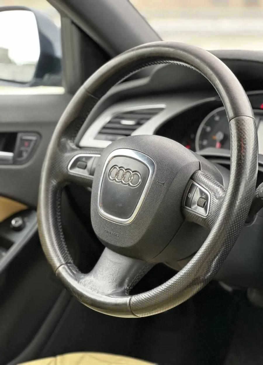 Blue Audi A4 2008 in Cesis, with an engine capacity of 1.80 L and mileage of 301 thousand km for 1990 €, photo 14 on AUTOMOTO.COM.LV