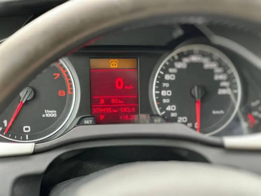 Blue Audi A4 2008 in Cesis, with an engine capacity of 1.80 L and mileage of 301 thousand km for 1990 €, photo 15 on AUTOMOTO.COM.LV