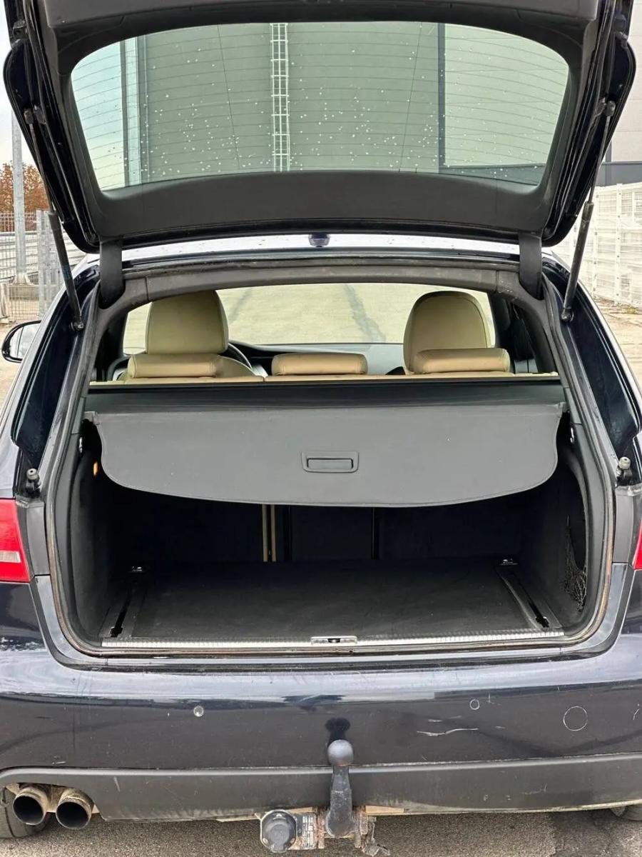 Blue Audi A4 2008 in Cesis, with an engine capacity of 1.80 L and mileage of 301 thousand km for 1990 €, photo 20 on AUTOMOTO.COM.LV