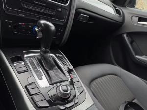 Zils Audi A4 2008 Rīga, ar dzinēja tilpumu 2.00 L un nobraukumu 335 tūkst. km par 4990 €, foto 12 vietnē AUTOMOTO.COM.LV