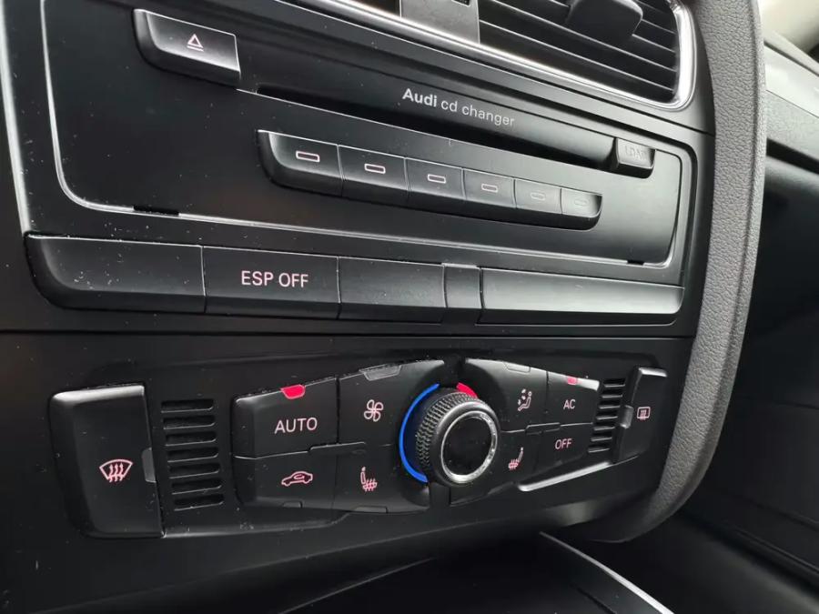 Zils Audi A4 2008 Rīga, ar dzinēja tilpumu 2.00 L un nobraukumu 335 tūkst. km par 4990 €, foto 13 vietnē AUTOMOTO.COM.LV