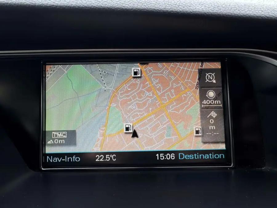 Zils Audi A4 2008 Rīga, ar dzinēja tilpumu 2.00 L un nobraukumu 335 tūkst. km par 4990 €, foto 19 vietnē AUTOMOTO.COM.LV
