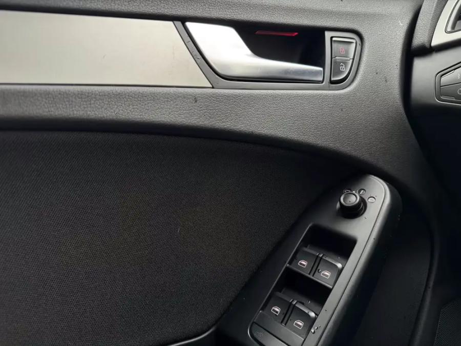 Zils Audi A4 2008 Rīga, ar dzinēja tilpumu 2.00 L un nobraukumu 335 tūkst. km par 4990 €, foto 20 vietnē AUTOMOTO.COM.LV
